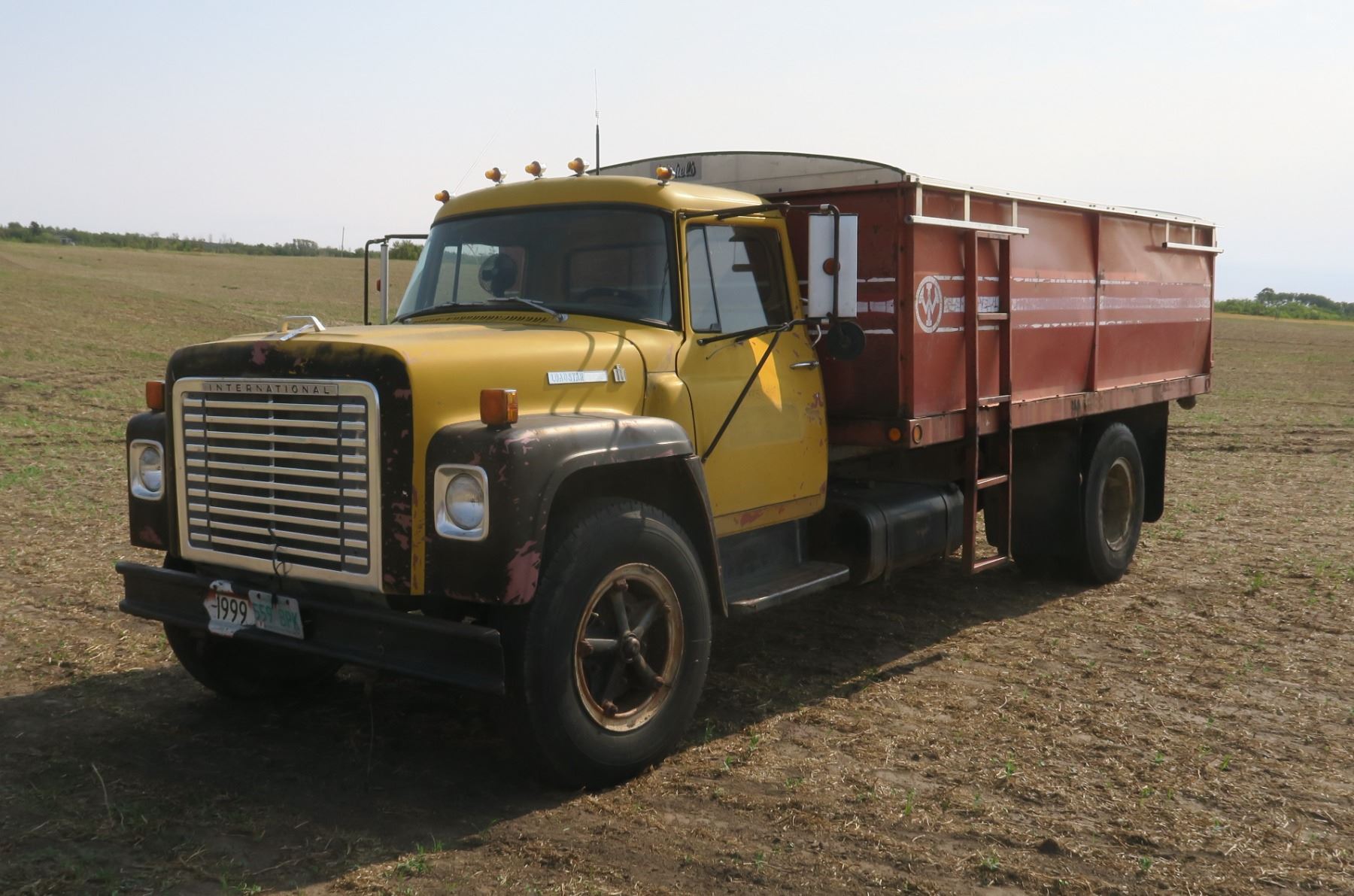 International Loadstar 1700 Gas Truck - VIN: D0522ECA20260 - ODO ...