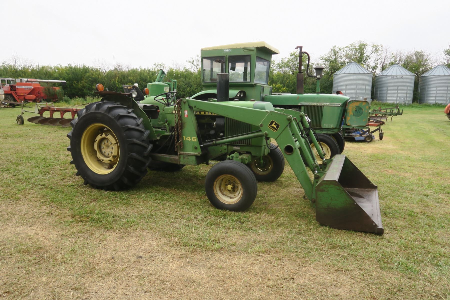 John Deere 2130 w/ JD 146 Loader - 2031hrs. - 3-Point Hitch, 18.4-30 ...