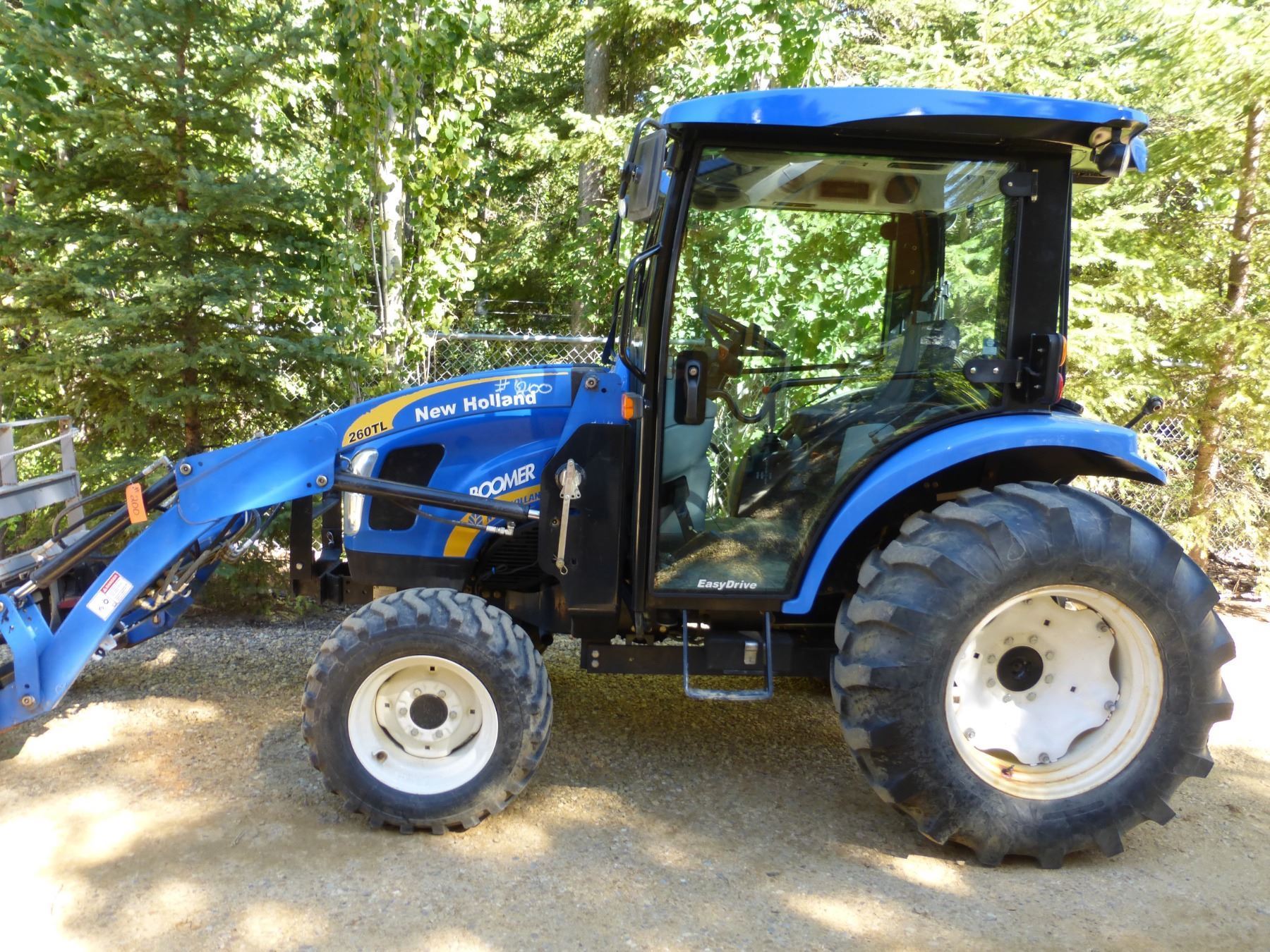2012 New Holland Boomer 3050, 50hp FWA tractor c/w FEL, 3pth, 2 hyd ...