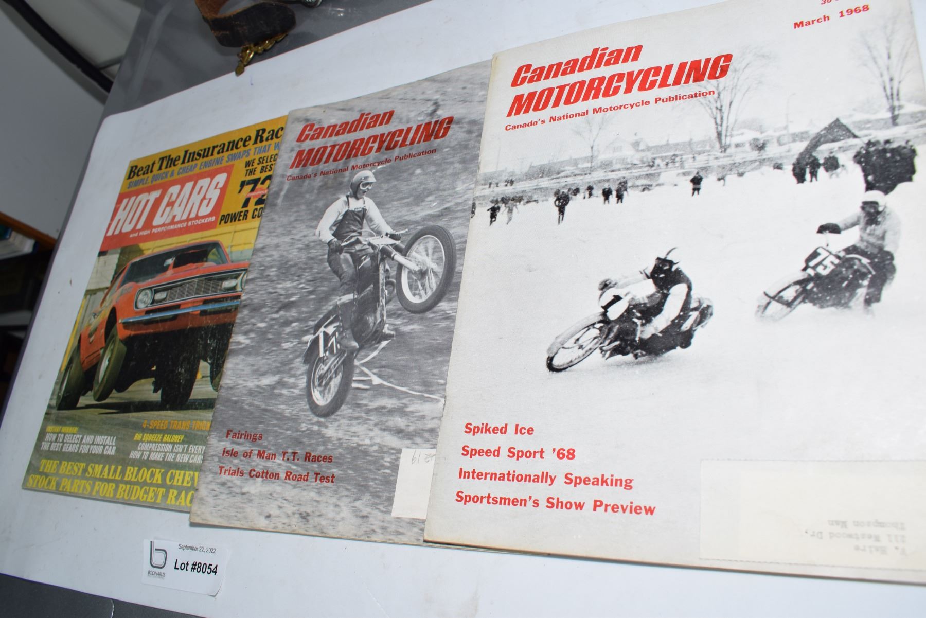 Motorcycle + Hot cars magazines - Bodnarus Auctioneering