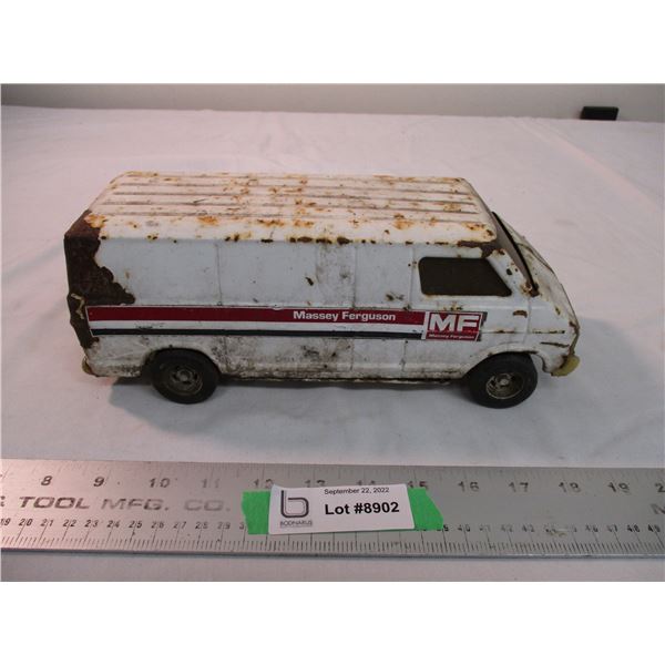 Ertl Massey Ferguson Toy Van Metal Bodnarus Auctioneering