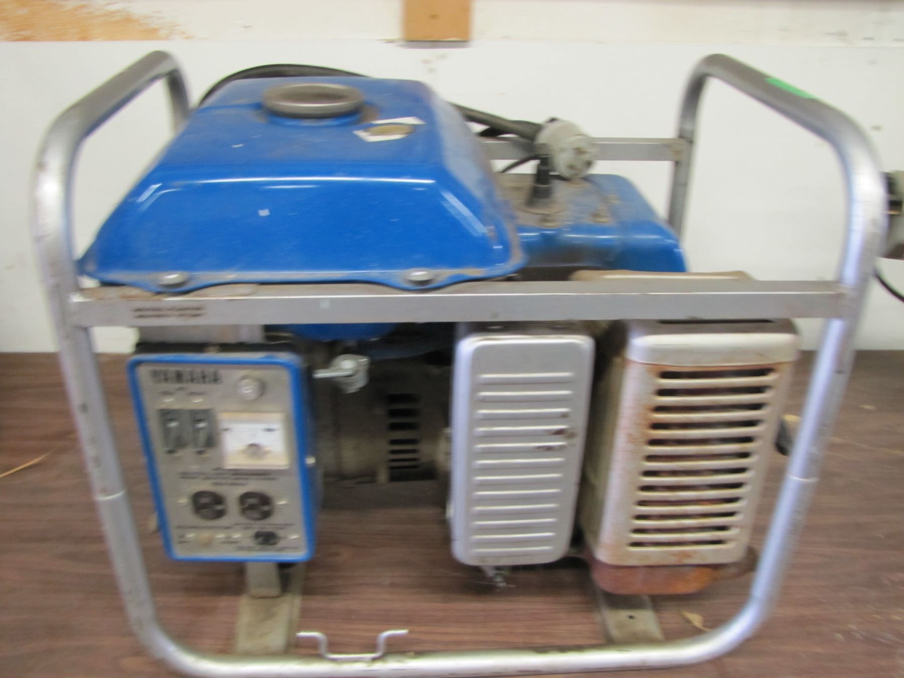Yamaha EF 2800 generator --Rated output 2600 VA