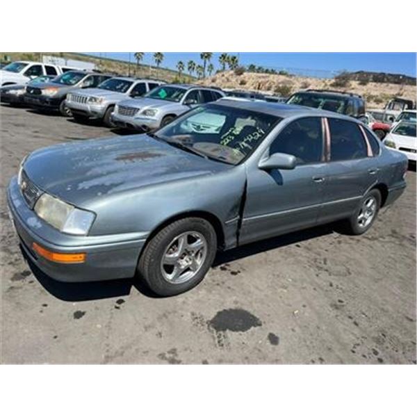 1997 Toyota Avalon XL