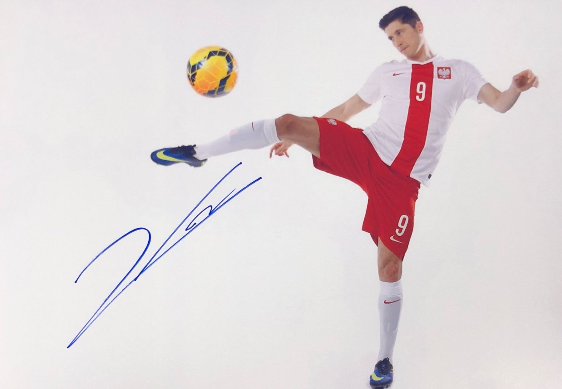 Robert Lewandowski Autograph Signed Photo