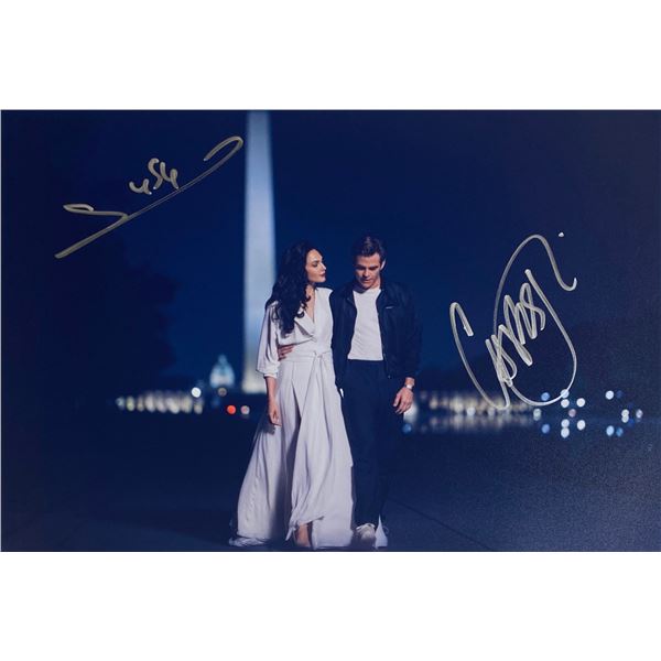 Autograph Signed Wonder Woman Photo