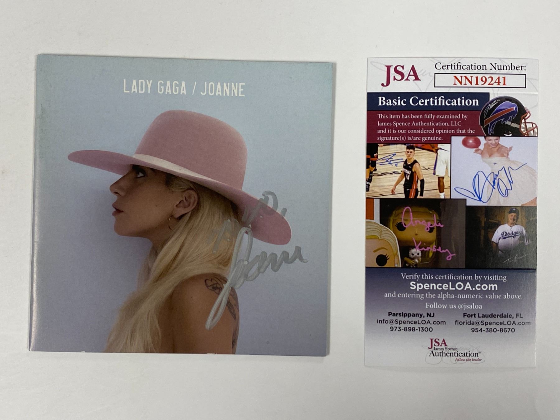 Autograph Lady Gaga Signed card