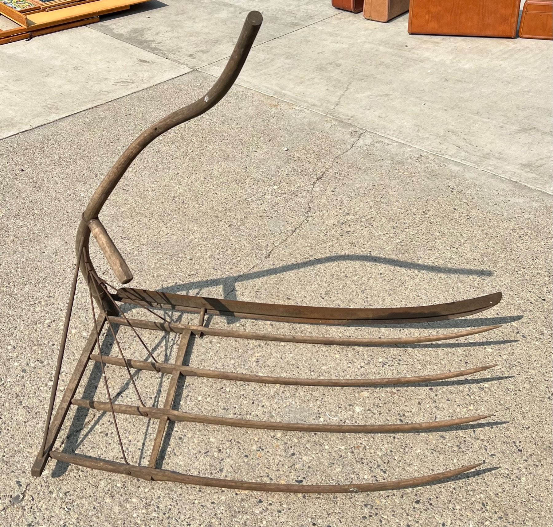 ANTIQUE WOODEN CRADLE SCYTHE