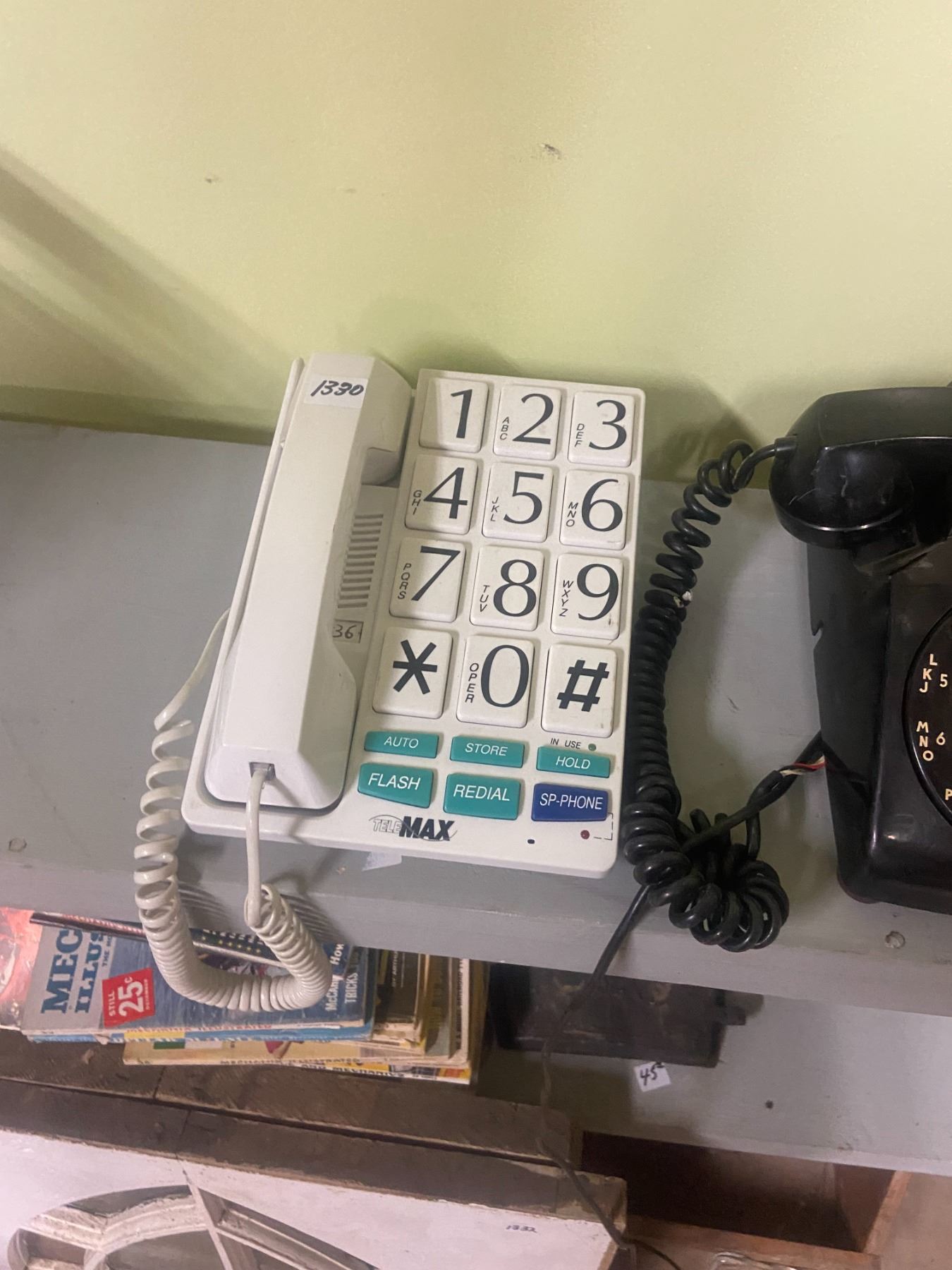 2 Push button phones & Rotary phone 2 Push button phones & Rotary phone