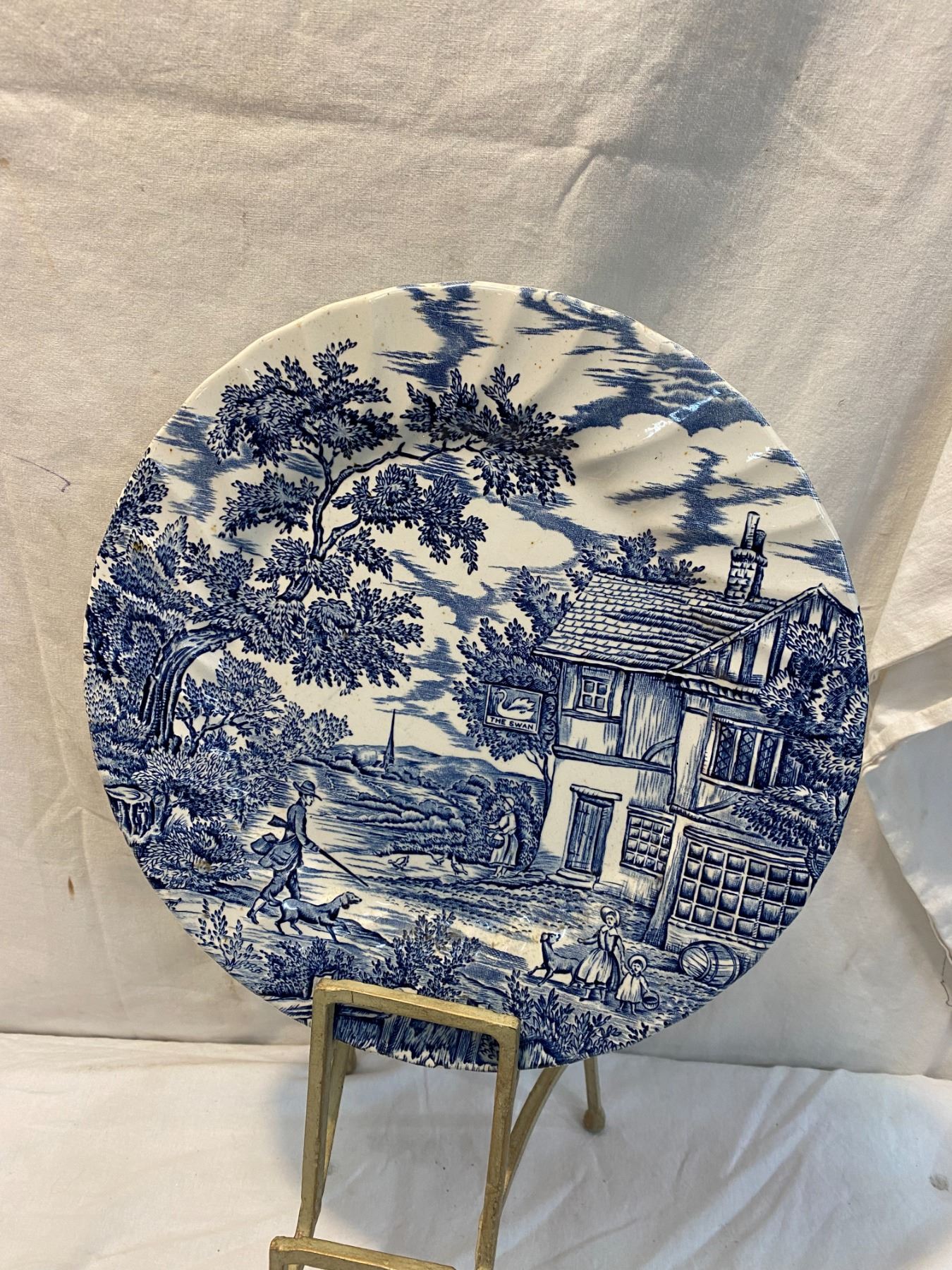 The Hunter by Myott plate