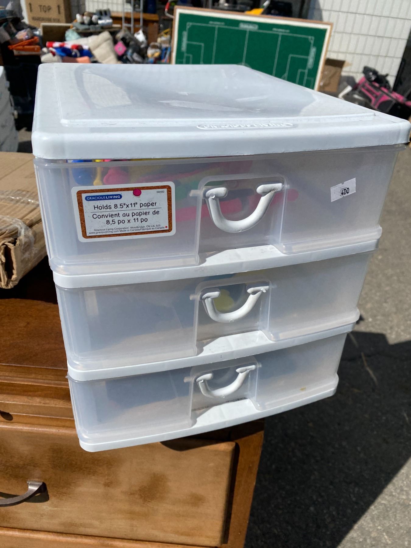 Gracious living container