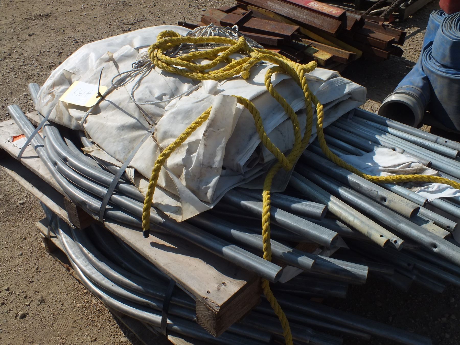 Pallet of Rop & Metal Rods