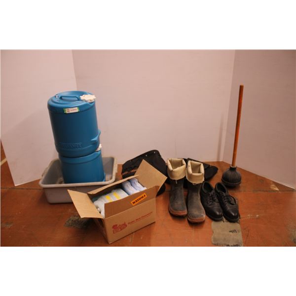 Assorted Items Bodnarus Auctioneering