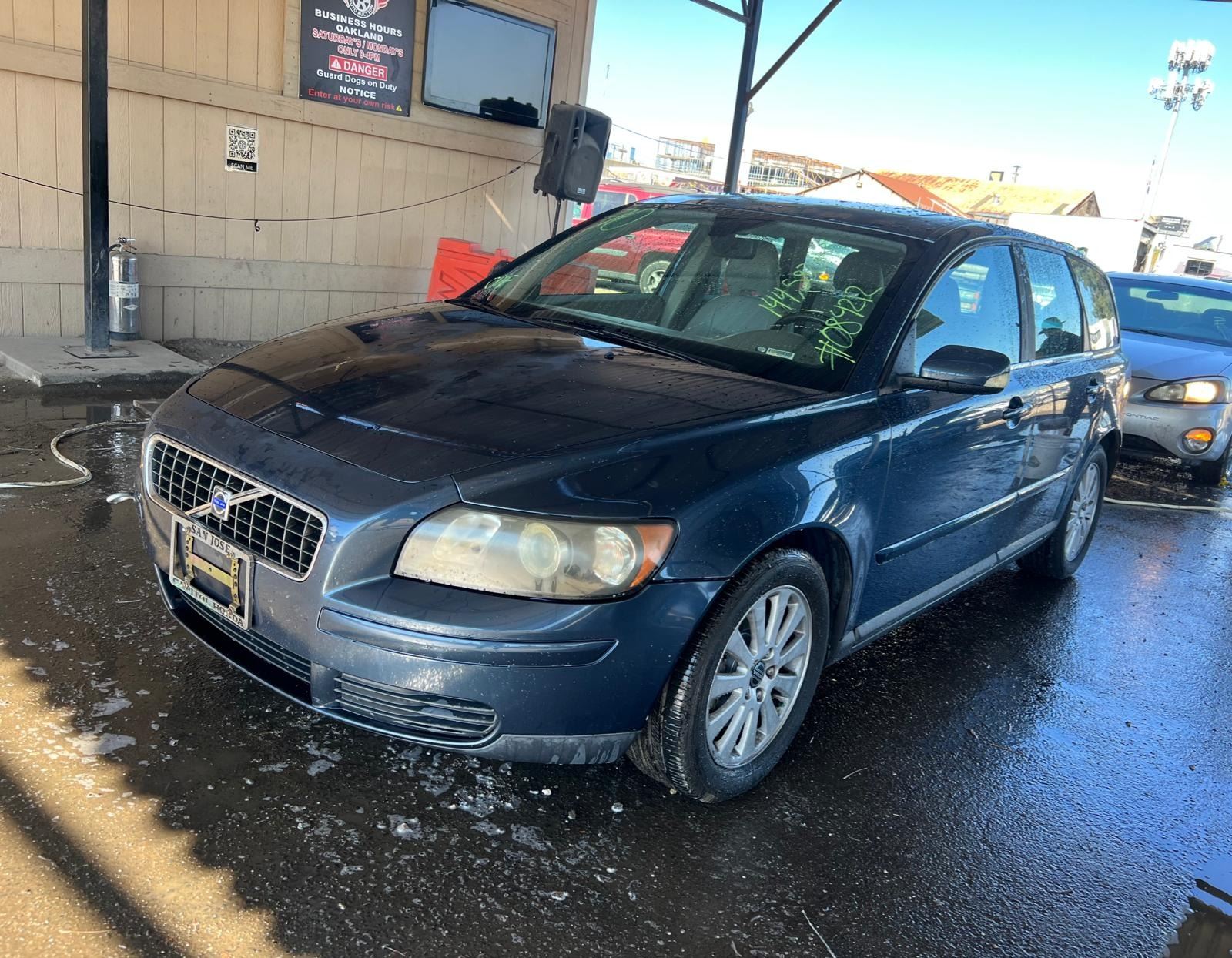 2005 Volvo V50 2.4i