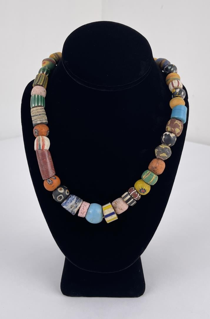 Antique Native American Indian Trade Beads