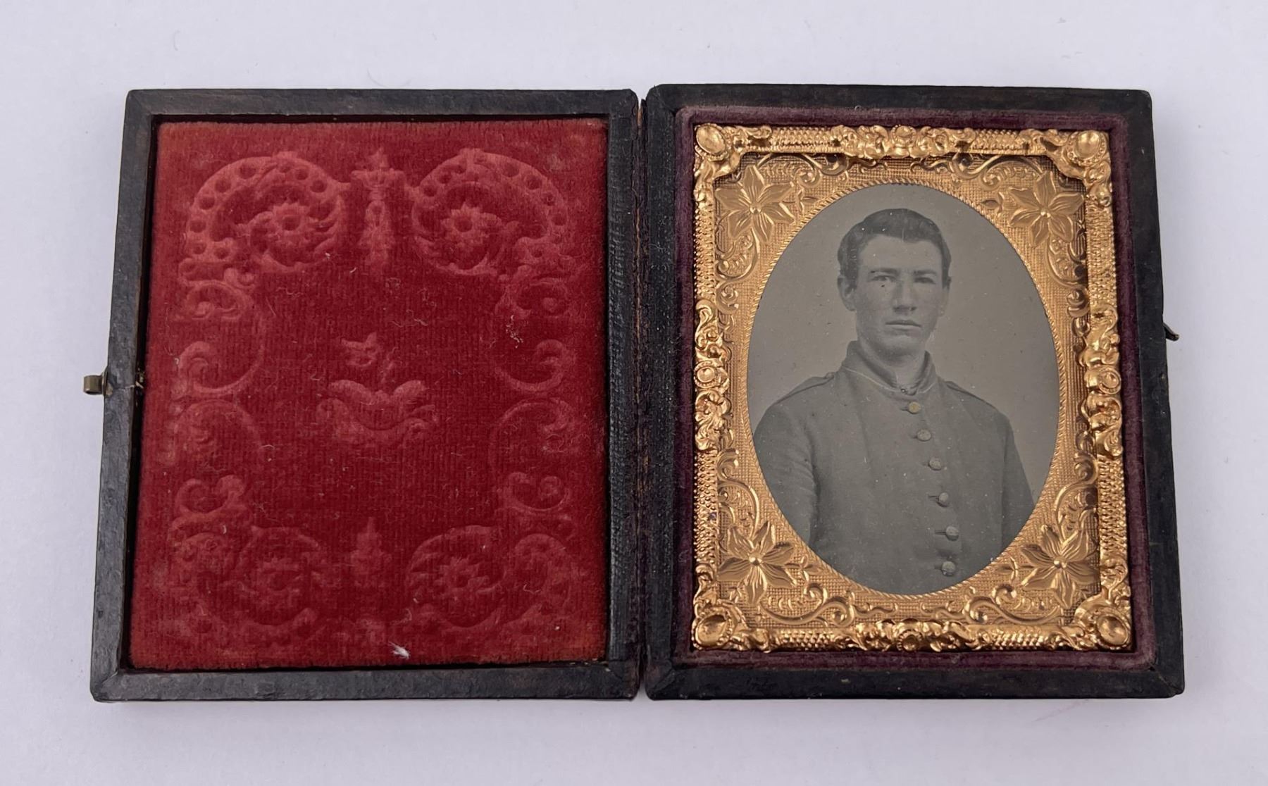 Confederate Civil War Soldier Ambrotype Photo