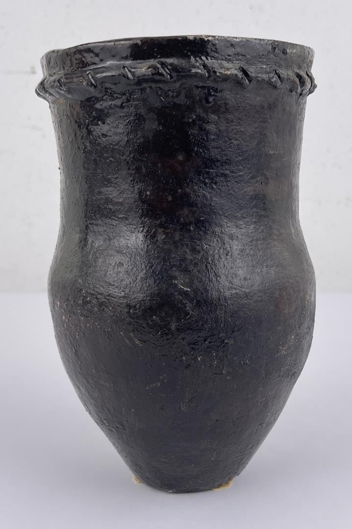 Katie Davis Navajo Indian Pottery Cooking Pot