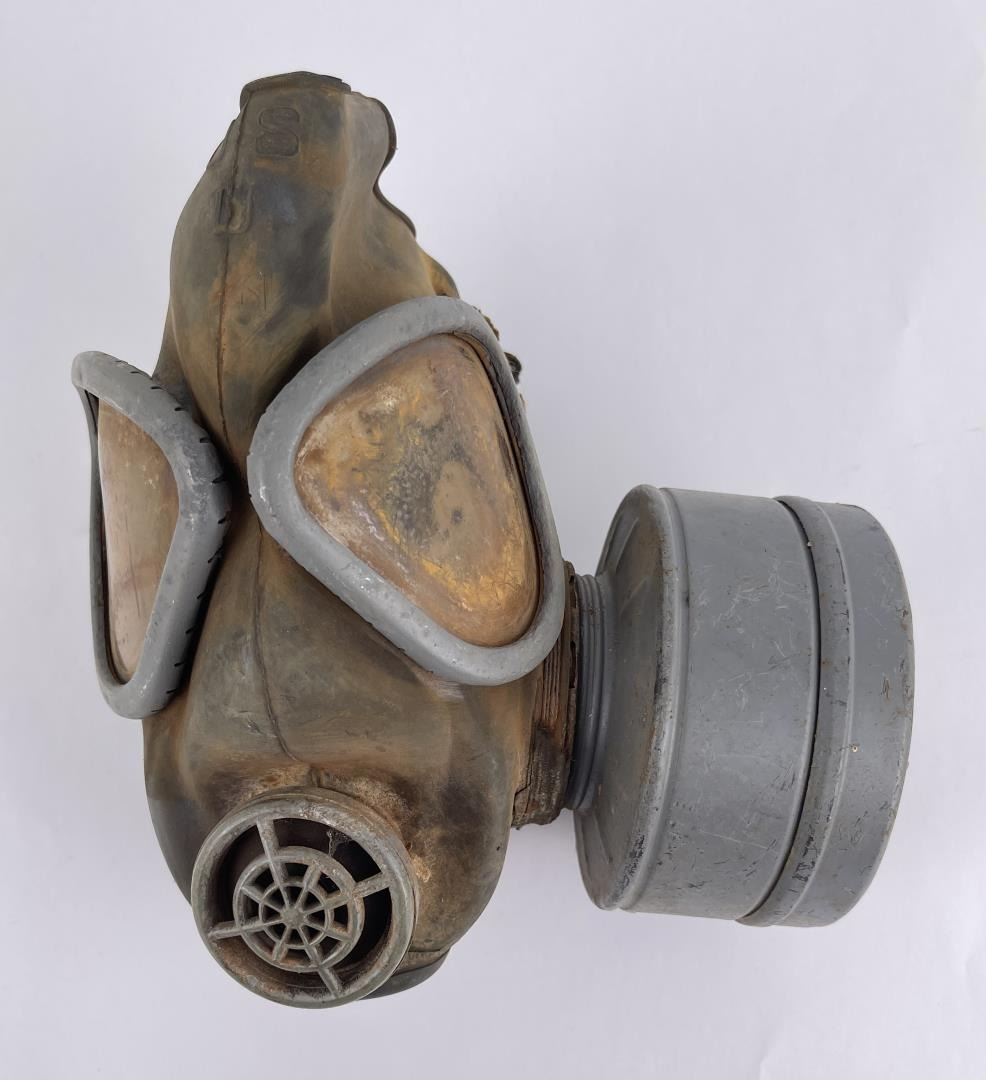 WW2 D Day M5 Airborne Gas Mask