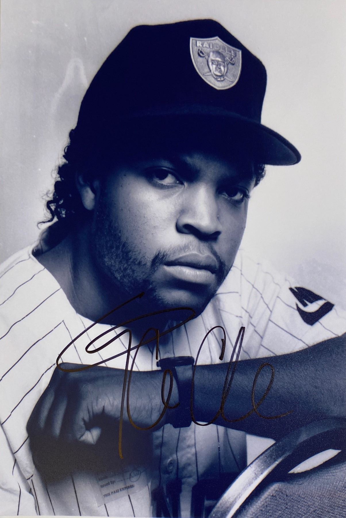 Autograph Signed Ice Cube Photo