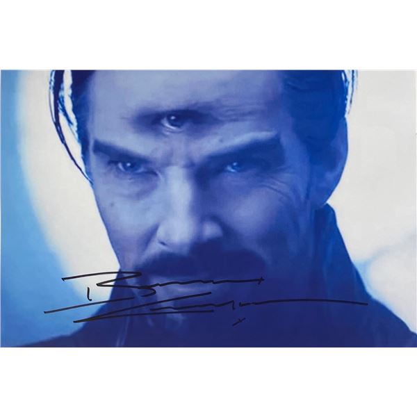 Autograph Signed Doctor Strange in the Multiverse of Madness Photo