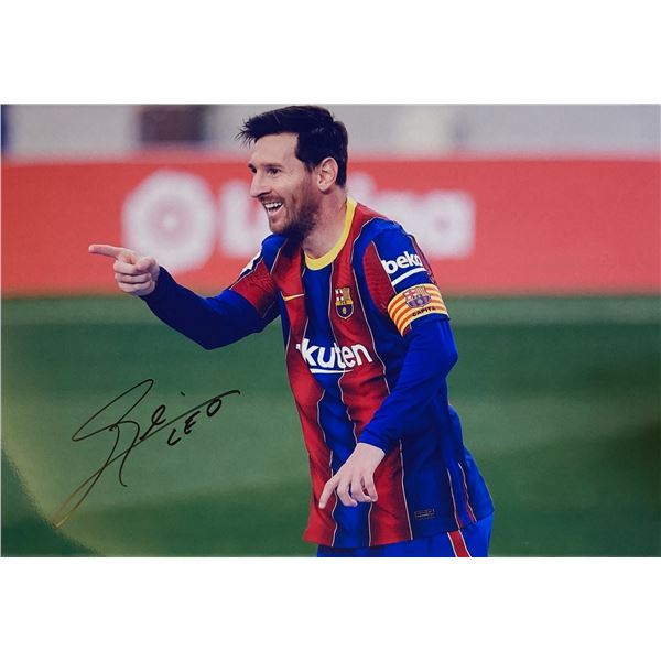 Autograph Signed Lionel Messi Photo