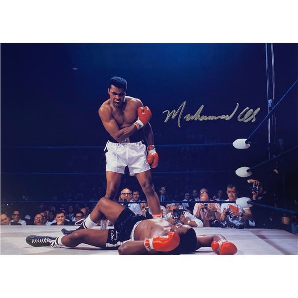 Autograph Signed Muhammad Ali Photo
