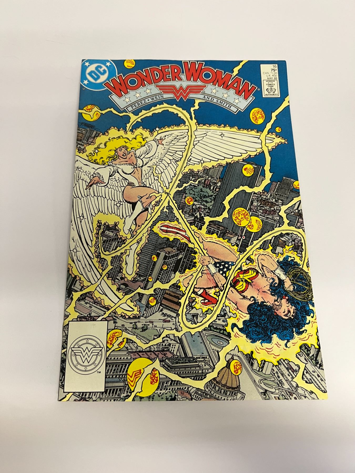 Vintage Wonder Woman Comic #16