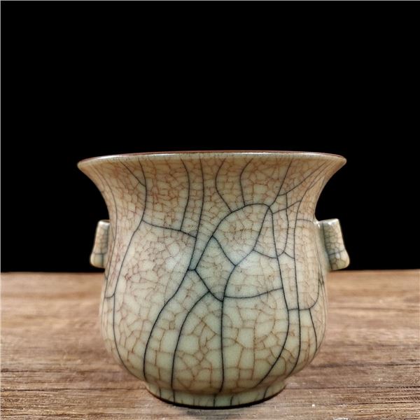 Chinese ge kiln porcelain incense burner