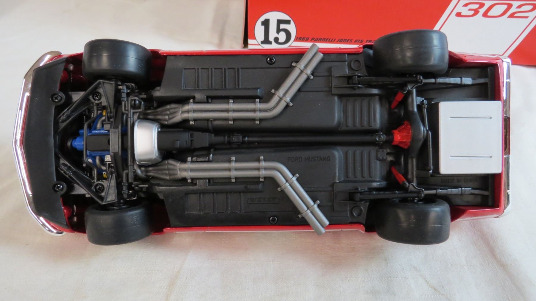 1969 Parnelli Jones #15 Mustang Boss 302 (1:18) Diecast