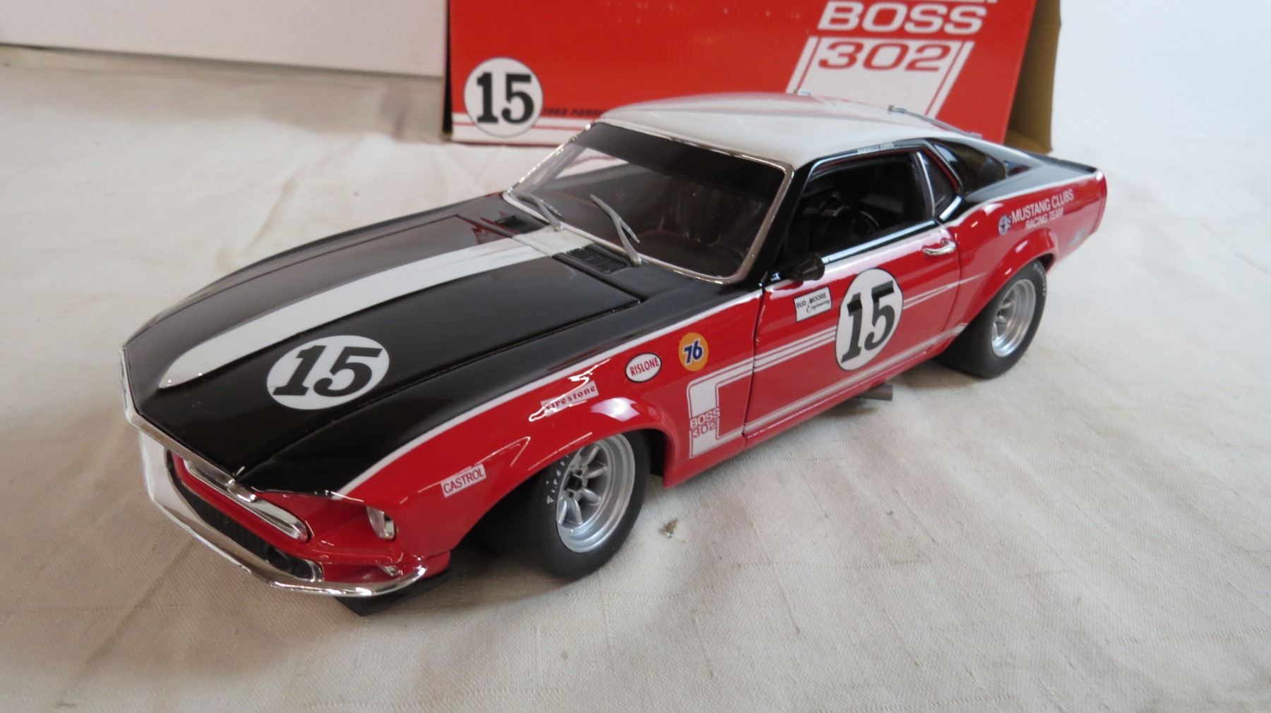 1969 Parnelli Jones #15 Mustang Boss 302 (1:18) Diecast - Bodnarus Auctioneering