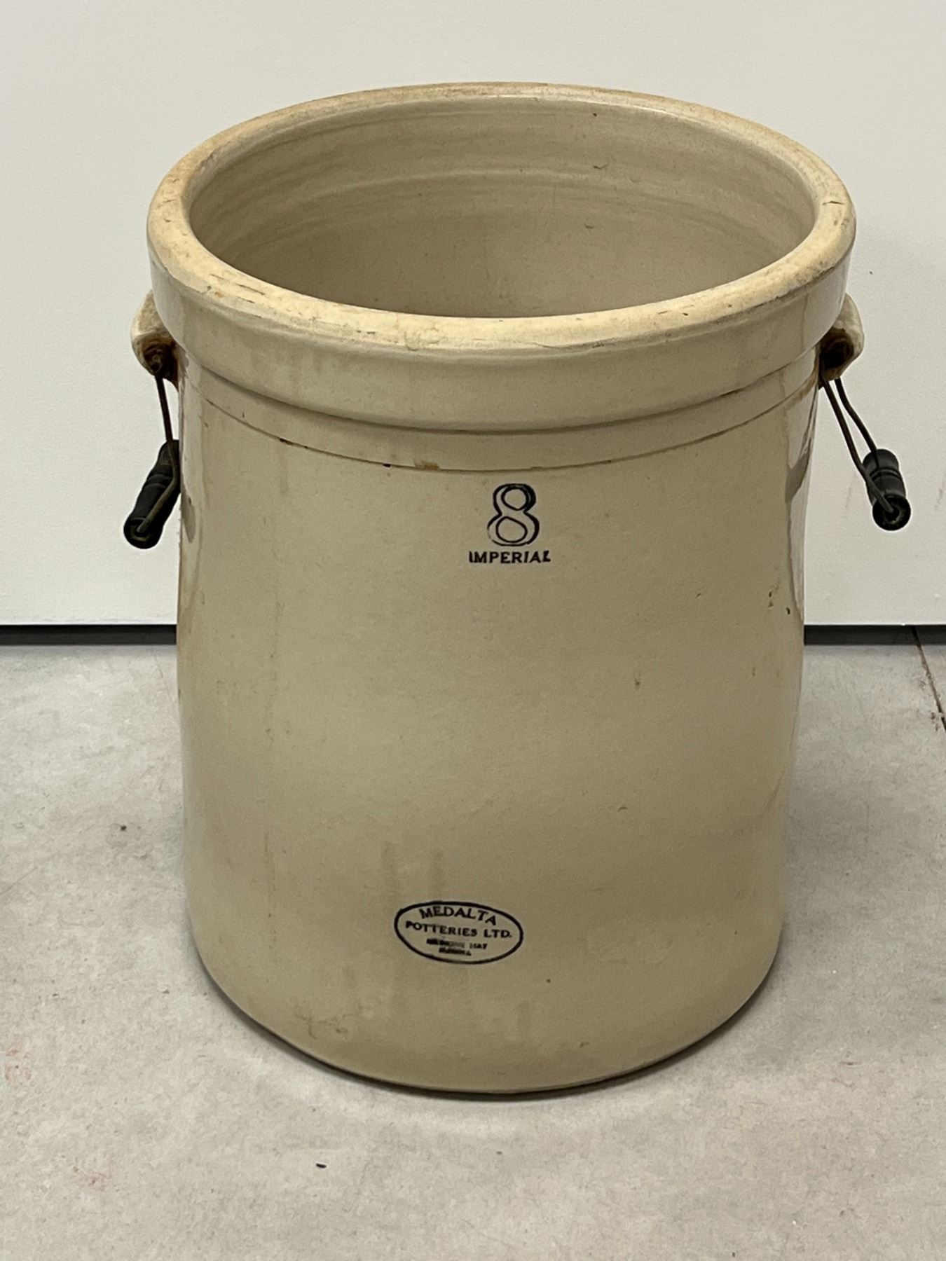 Vintage 8 Gallon Medalta Potteries Stoneware Crock Pot - Nice overall ...
