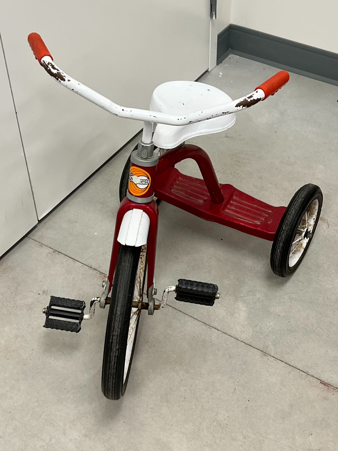 Vintage Baycrest Metal Tricycle Trike - Nice condition