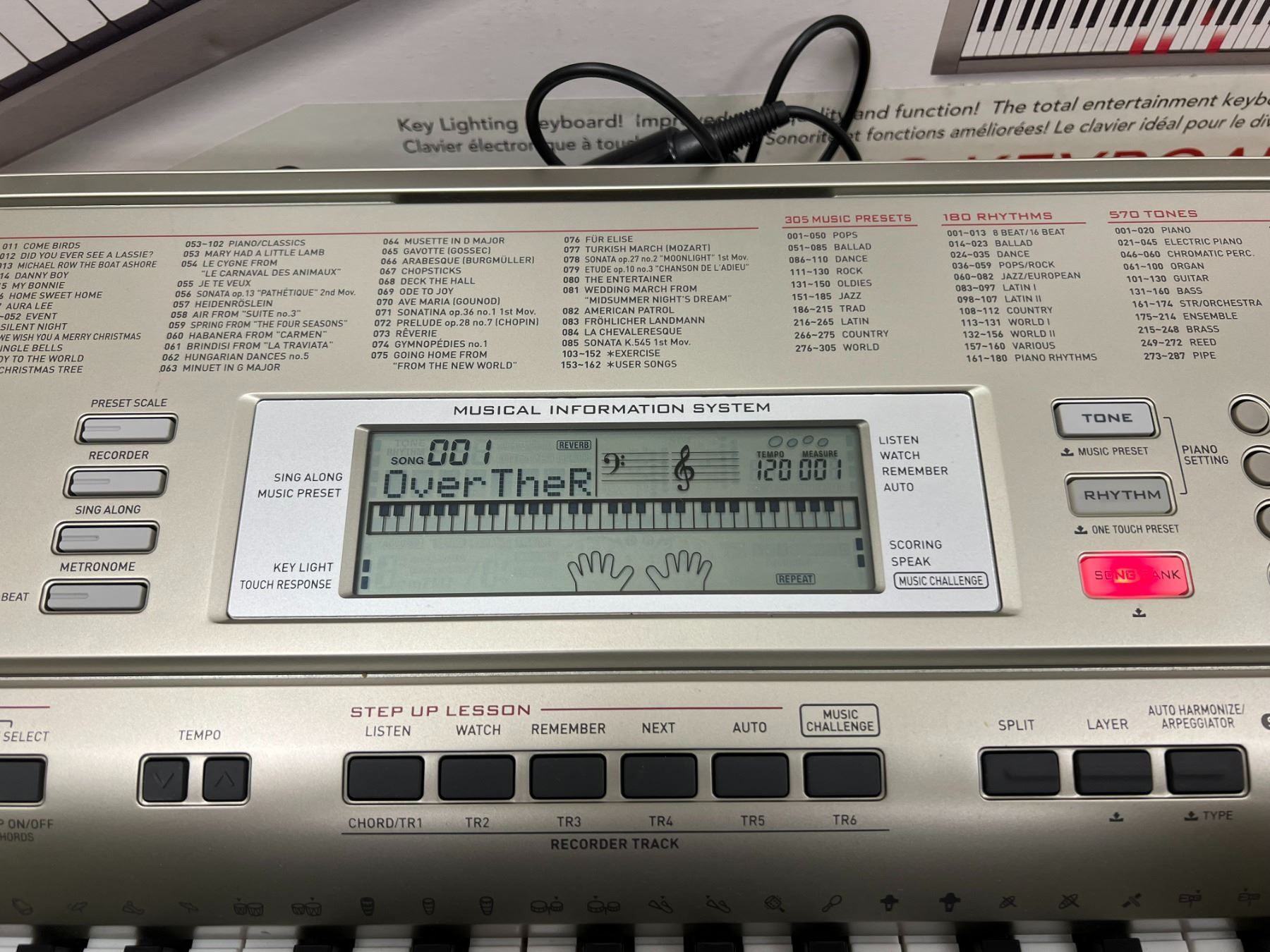 Casio LK-270 Electric Keyboard w/box, microphone, adaptor and bench