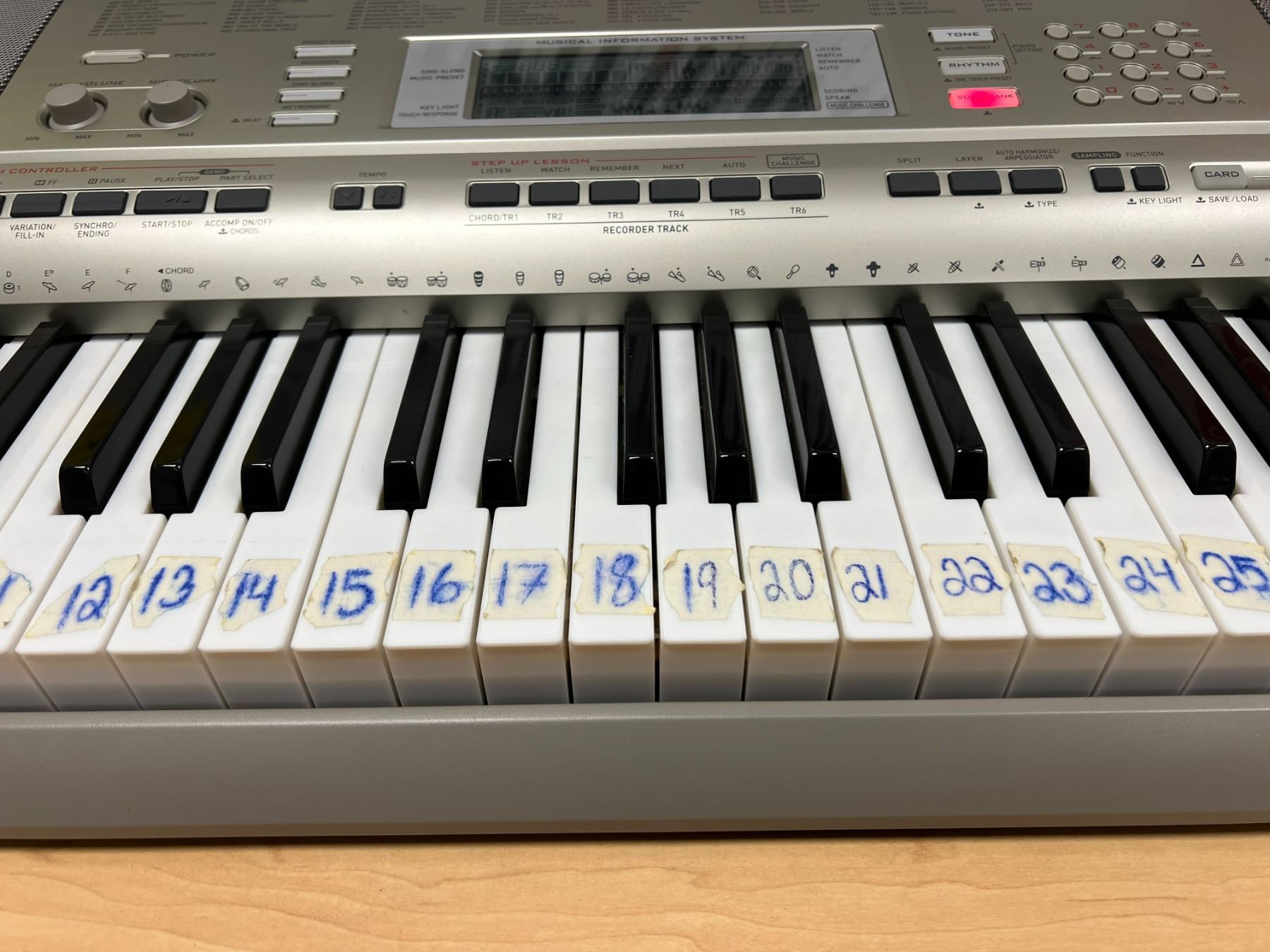 Casio LK-270 Electric Keyboard w/box, microphone, adaptor and bench