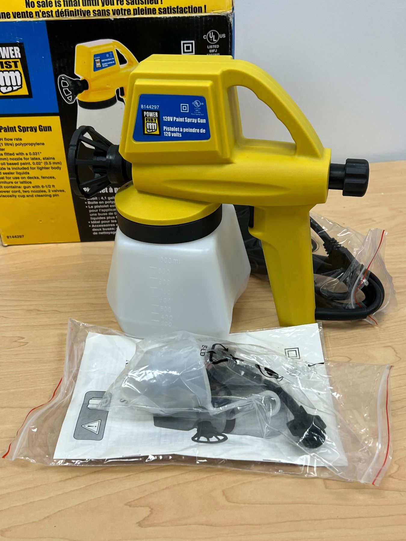 Power Fist 120V Paint Spray Gun - Looks new
