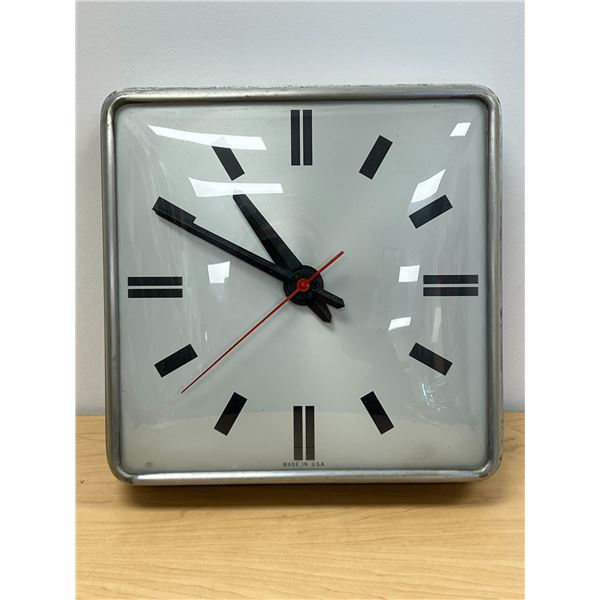 Vintage Simplex Industrial / School Electric Wall Clock (approx: 12 ...