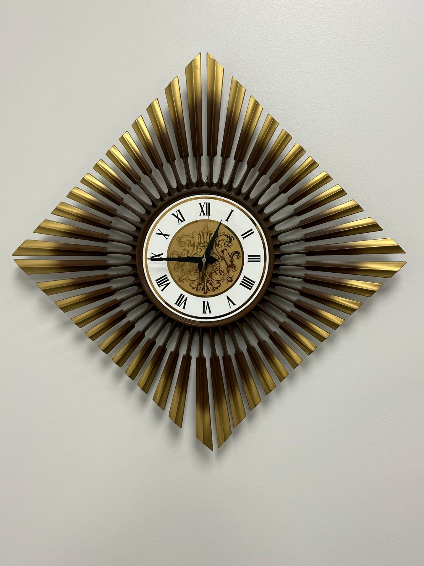 Vintage Mid Century Caravelle Wall Clock - Works (approx: 22 x22")