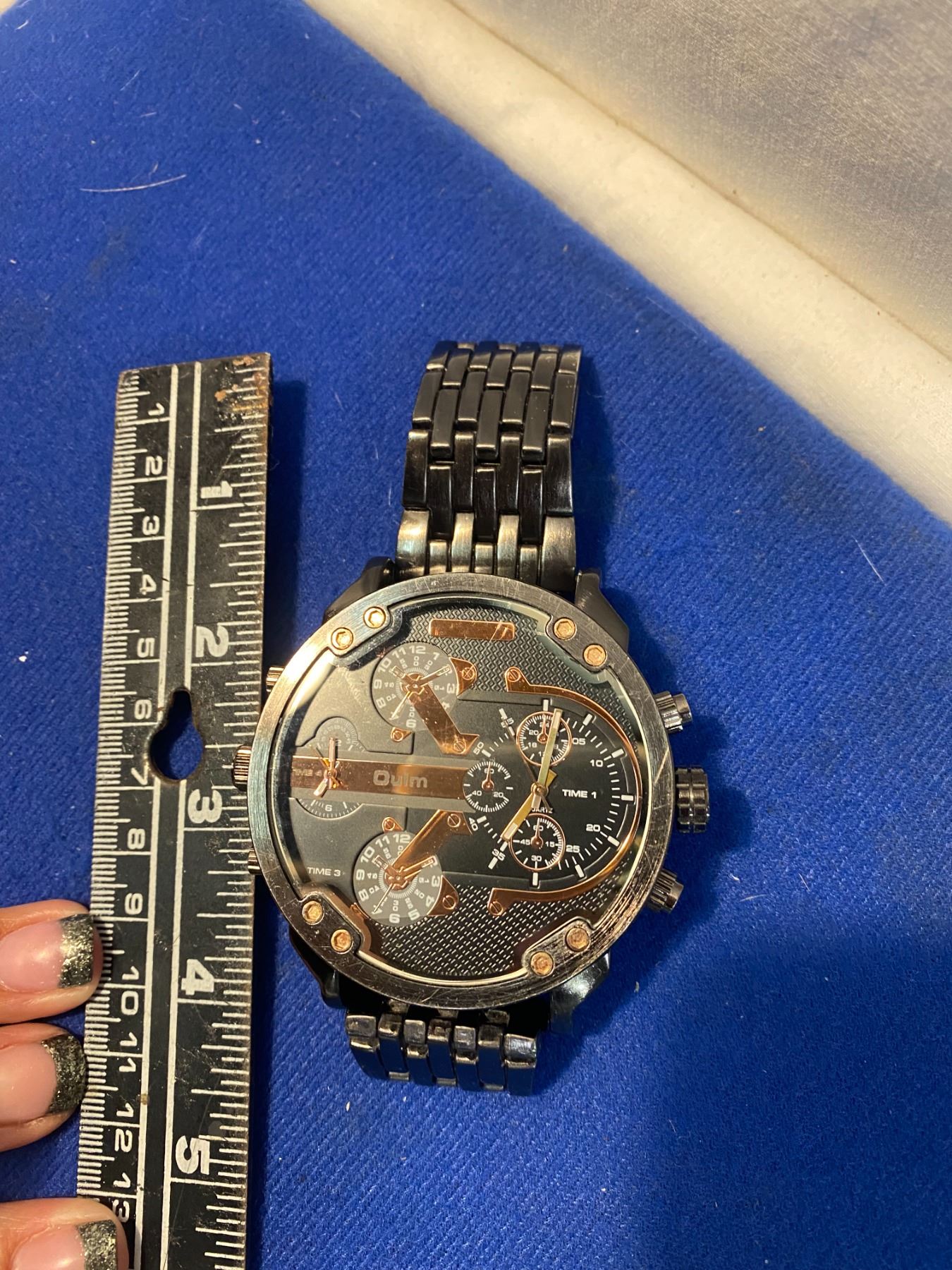 Large Olum wrist watch