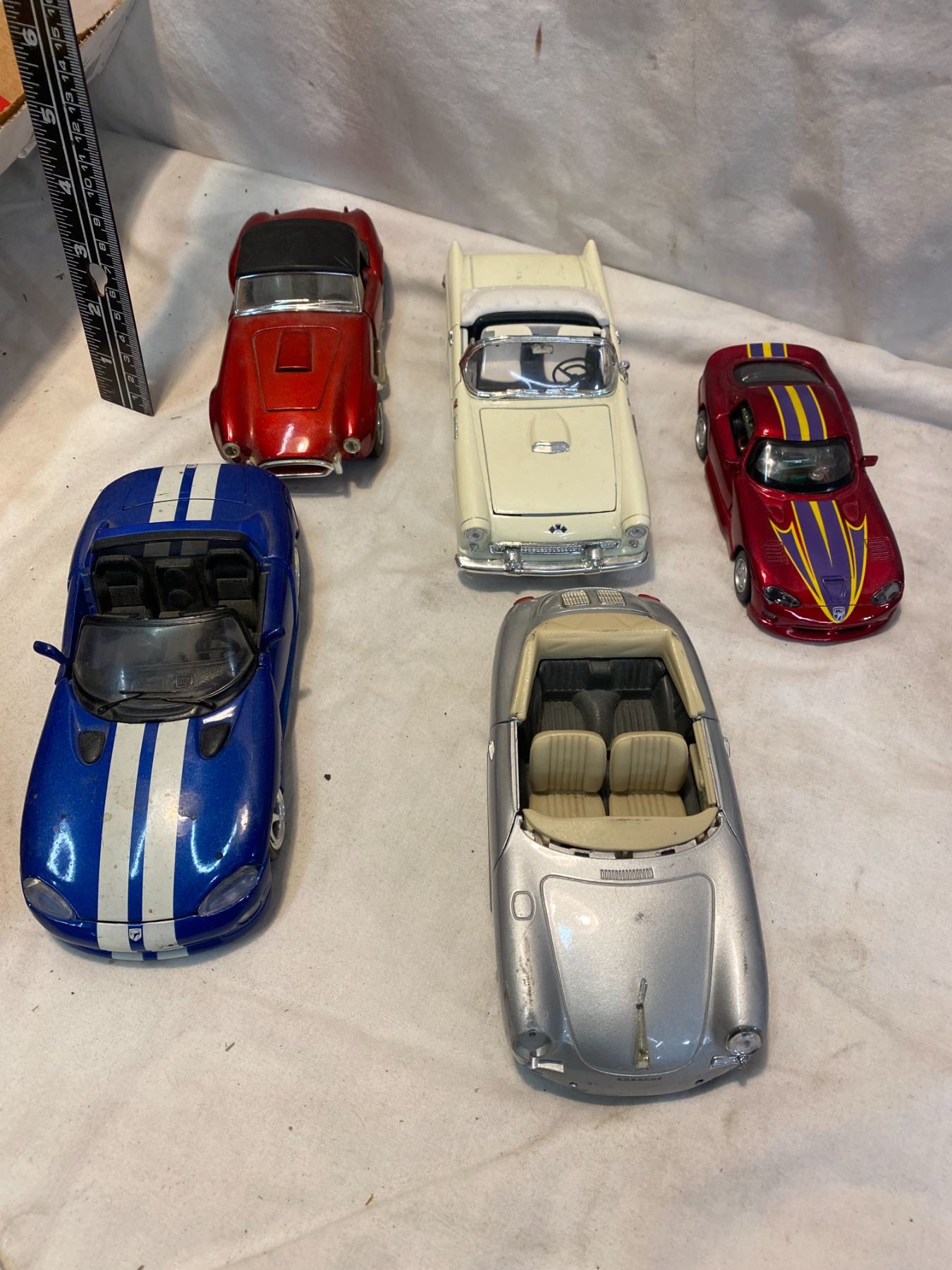 5 collectible cars