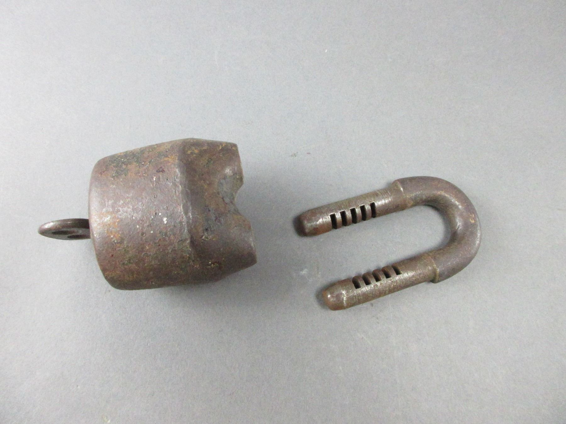 Star Cast Iron Lock With Key- Works