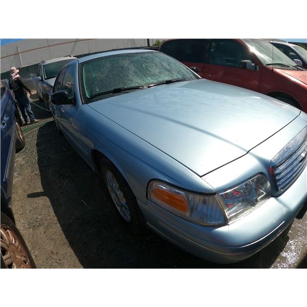 FORD CROWN VICTORIA 2005 T