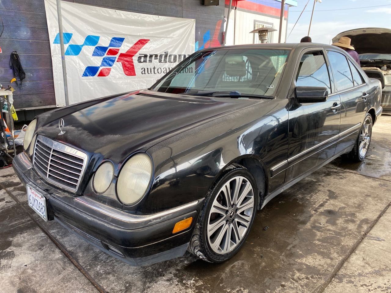 1997 MERCEDES-BENZ E-CLASS