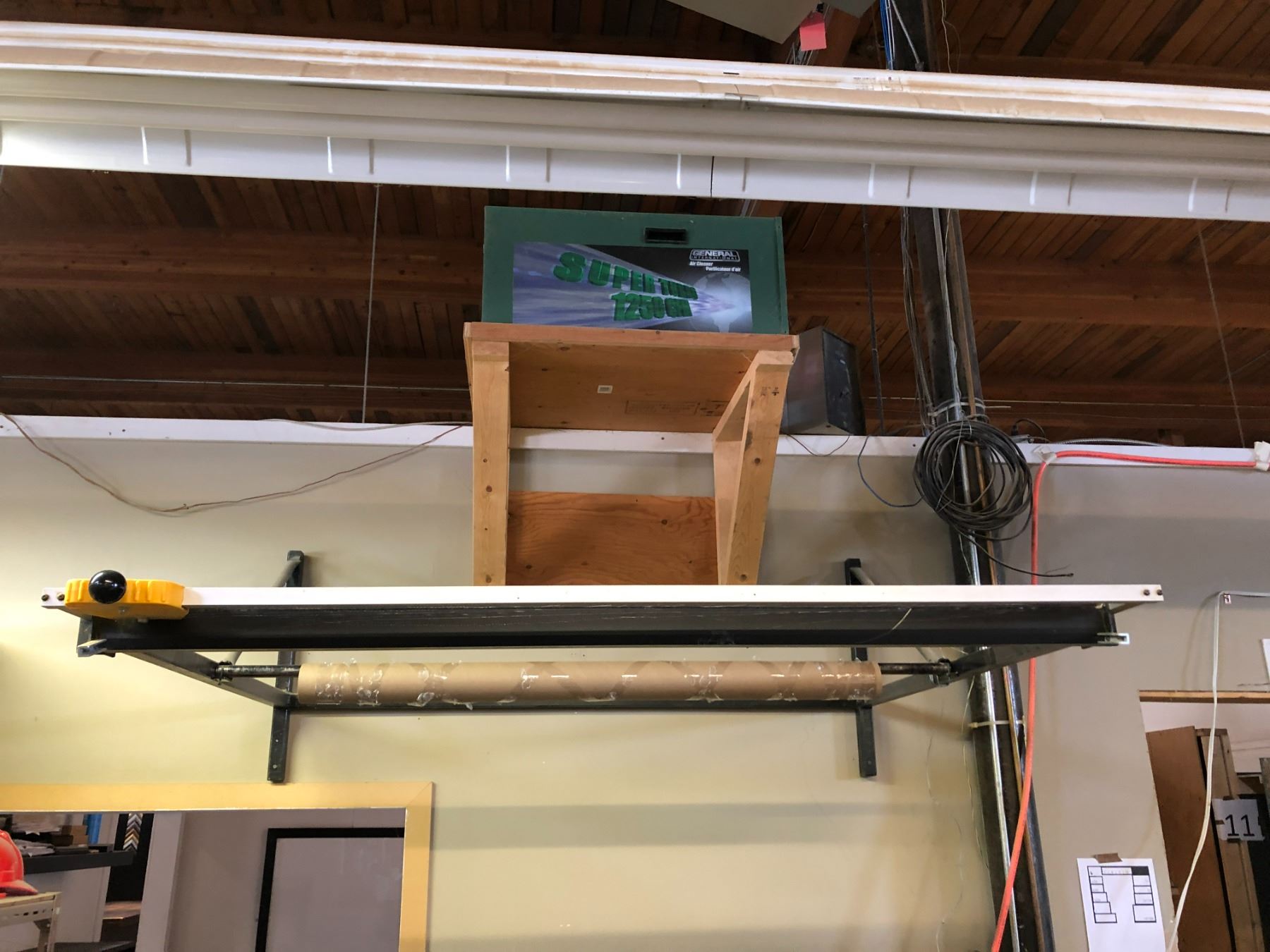 Wall mount roller