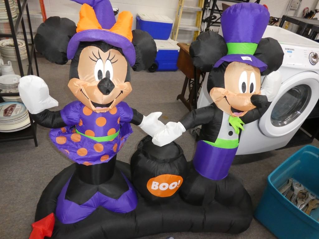 inflatable Halloween Mickey & Minnie Mouse