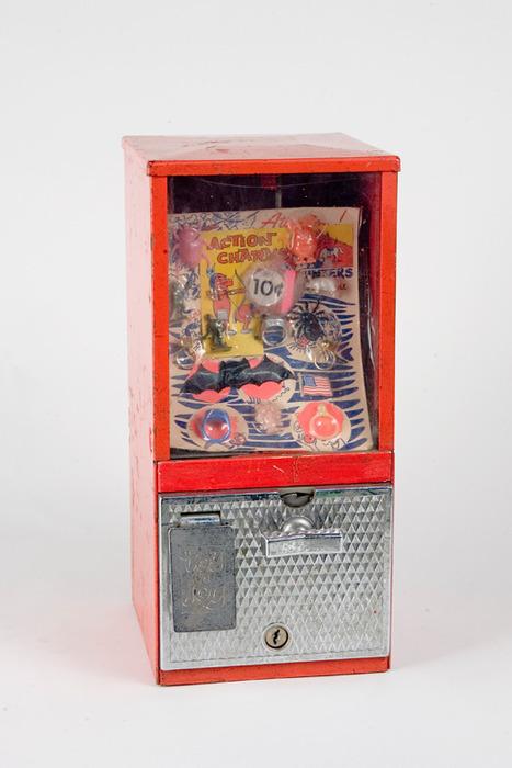 Vintage North West 10 Cent Vending Machine