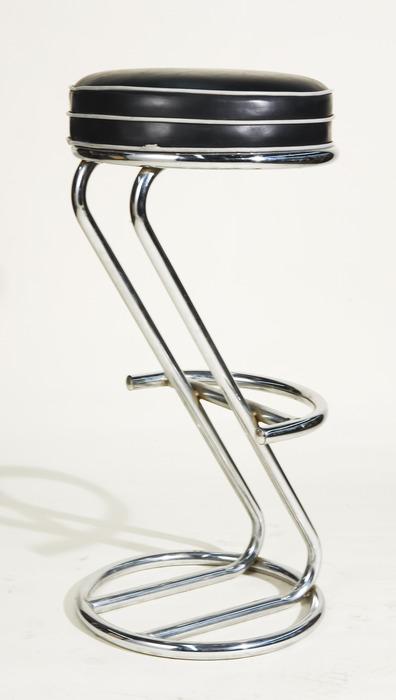 Vintage Chrome Art Deco Streamline Bar Stool with Bend Pipe Design