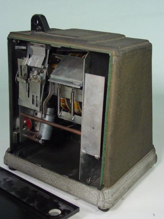 Vintage "Sparks" Cigarette Pack Winning Bubble Gum Slot Machine