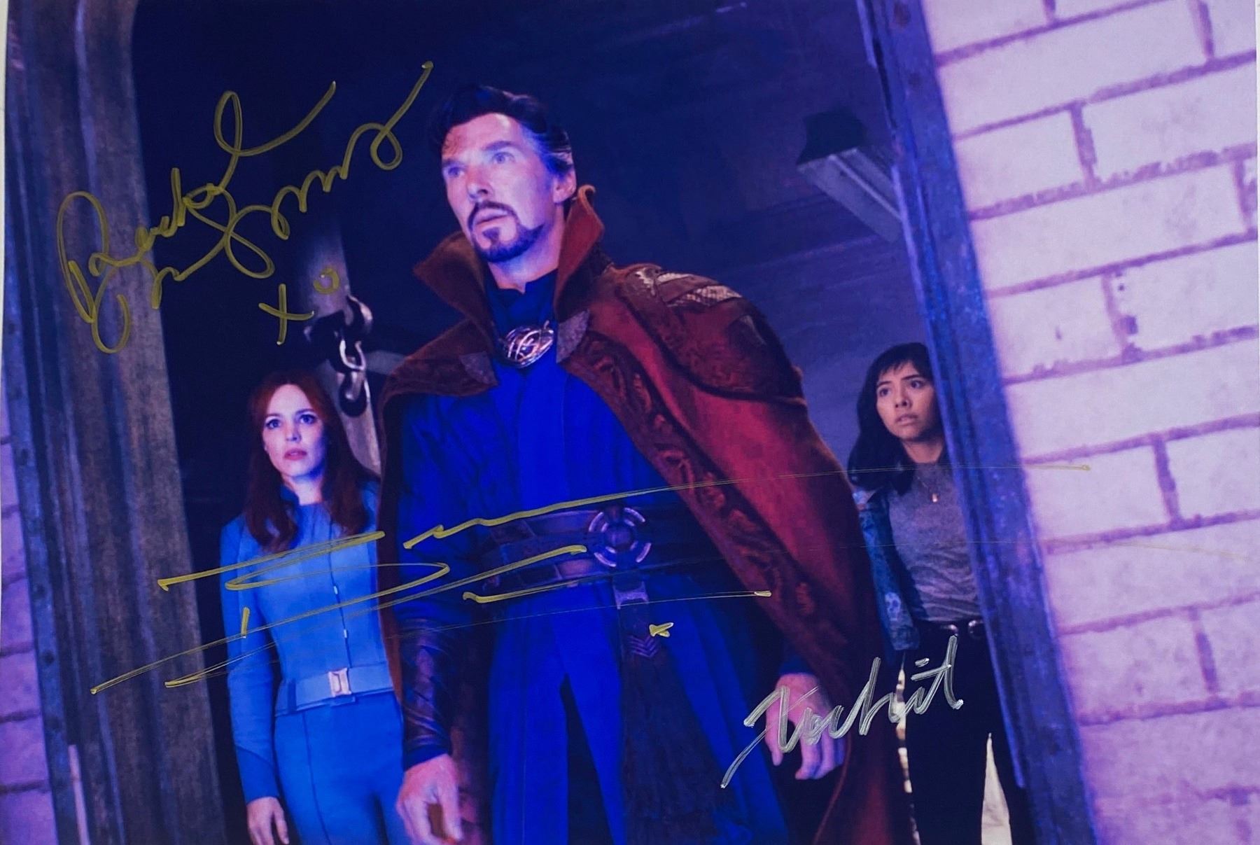 Autograph Signed Doctor Strange in the Multiverse of Madness Photo