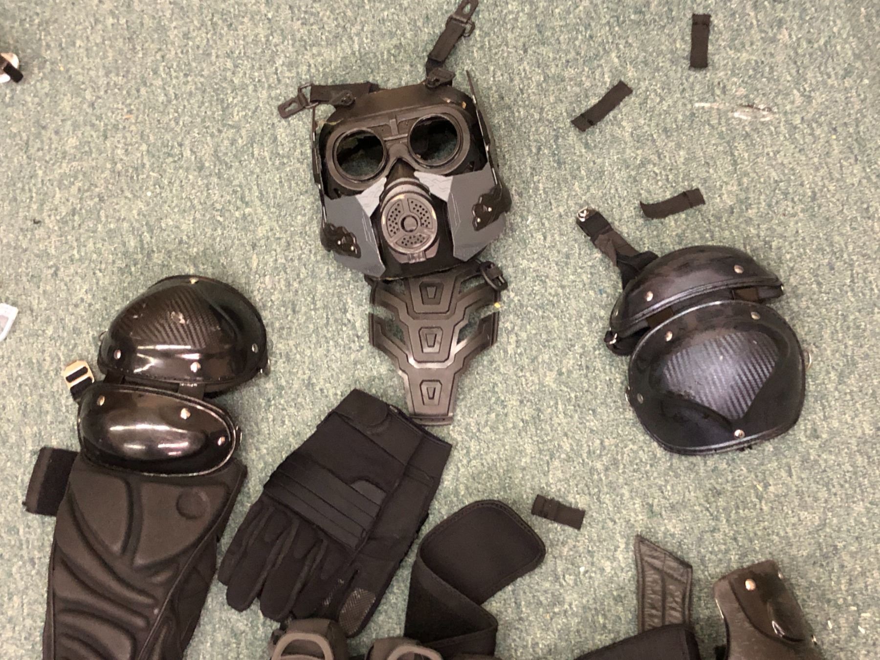 "Superheroes Show" shock trooper outfit - includes mask/ shoulder pads ...