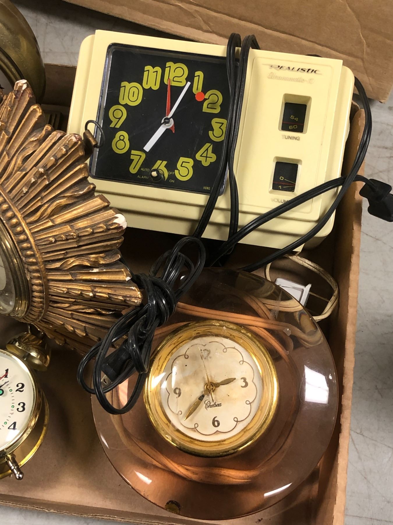 "The horror show" - Group of assorted vintage & antique clocks / clown ...