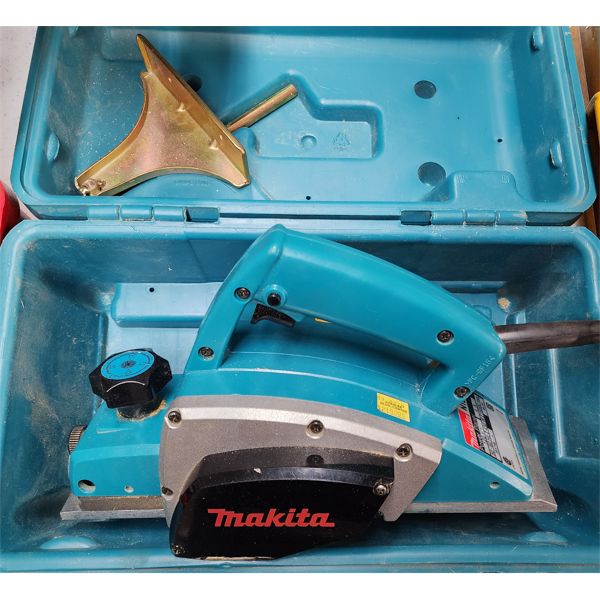MAKITA N1900B POWER PLANER W/ HARD CASE